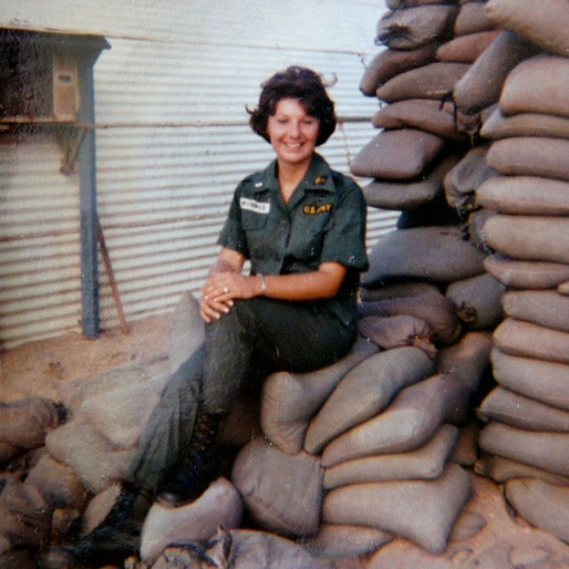31 Wonderful Photos of Brave Women of the U.S. Army Nurse Corps During ...