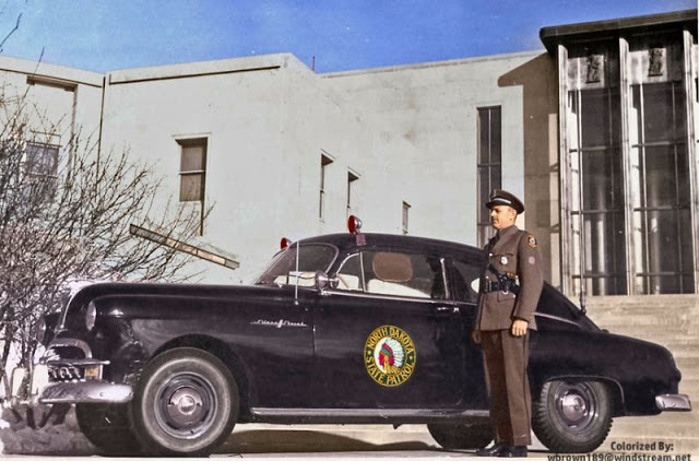 36 Amazing Colorized Photos of American Police Cars From Between the ...