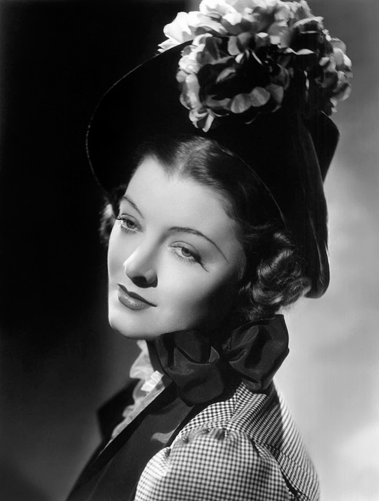 49 Stunning Vintage Photos of Actress Myrna Loy During the 1930s ...