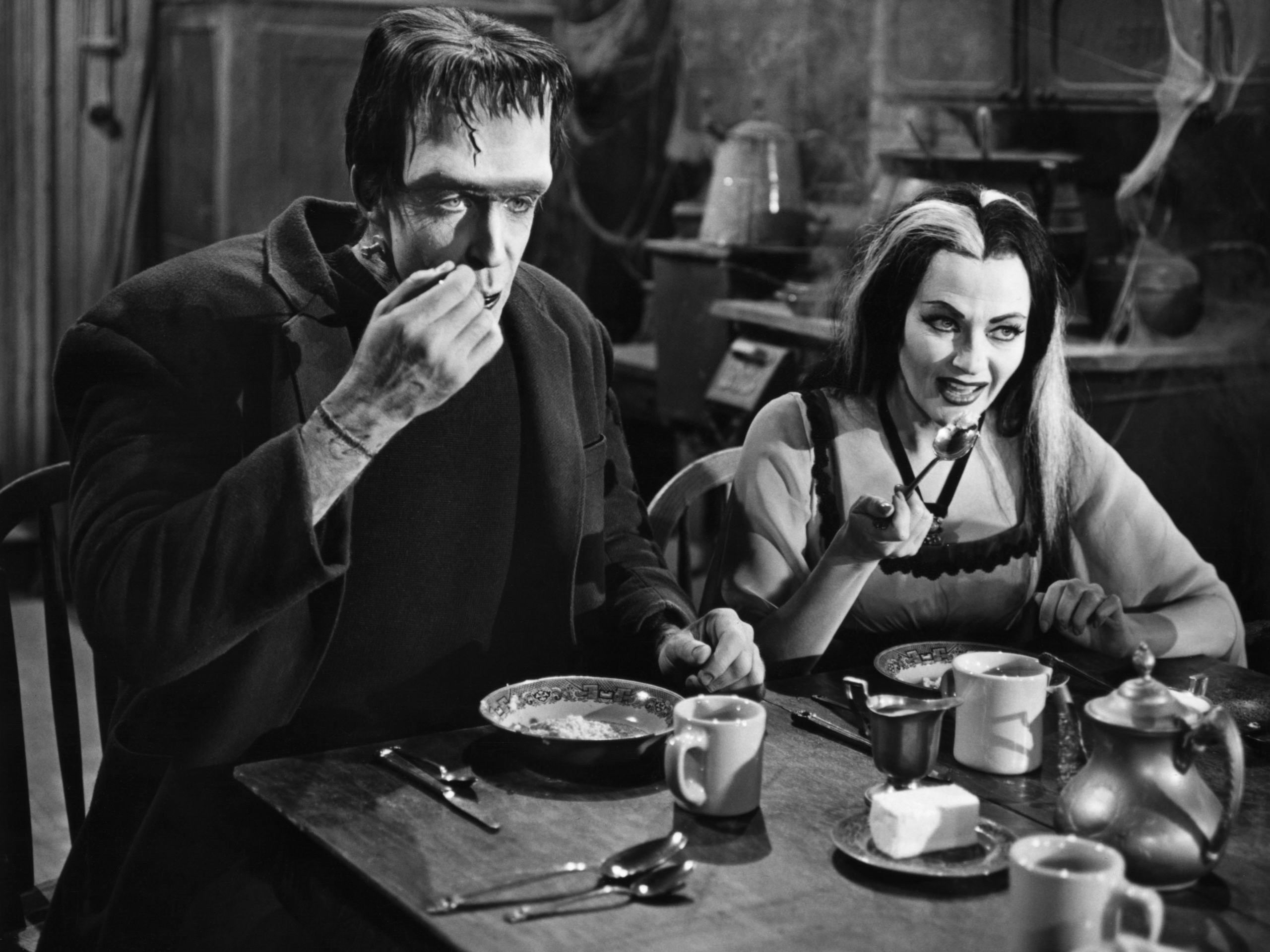 48 Amazing Vintage Photos From “The Munsters” TV Series (1964–1966 ...