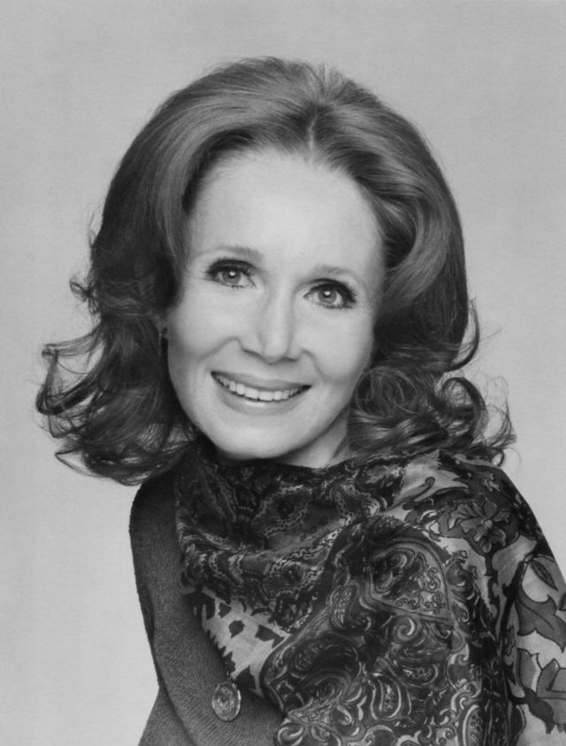 20 Beautiful Vintage Photos of Actress Katherine Helmond From Between ...