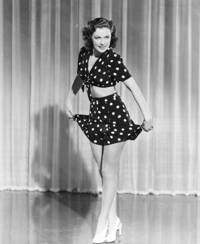 30 Fascinating Vintage Photographs Showing Dancer & Actress Eleanor ...