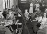 32 Vintage Photos Showing the Inside of American Restaurants and ...