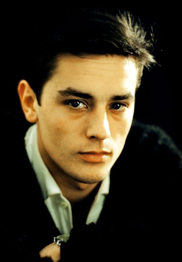 40 Vintage Photos of Actor Alain Delon From the 1960s – Yesterday Today