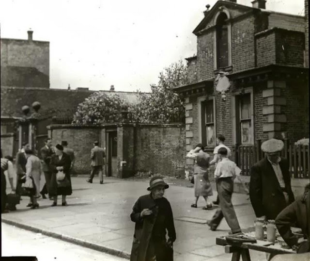 57 Vintage Historical Photos of London in the 1920s – Yesterday Today