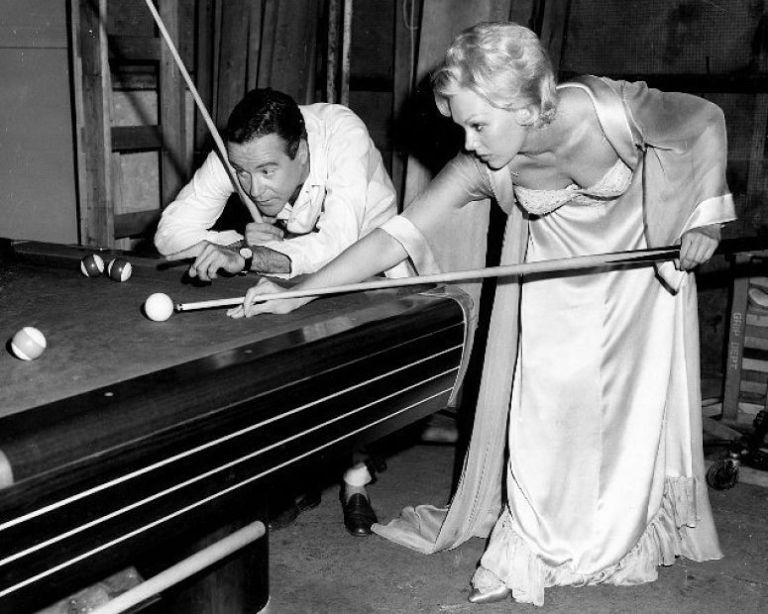 44 Classic Photos Showing Celebrities Playing Pool – Yesterday Today