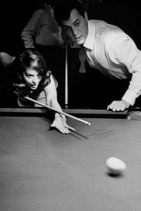 44 Classic Photos Showing Celebrities Playing Pool – Yesterday Today