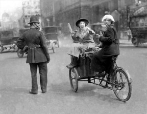 57 Vintage Historical Photos of London in the 1920s – Yesterday Today