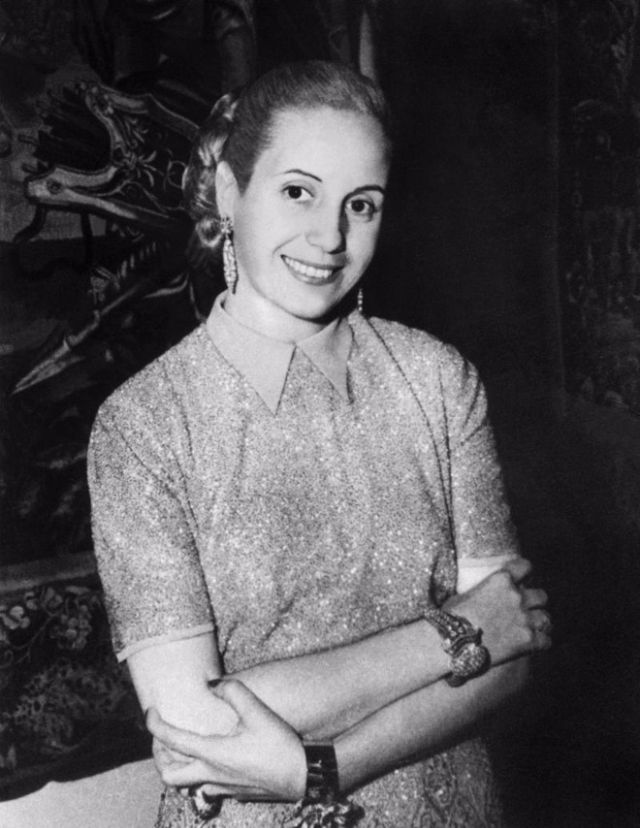 16 Vintage Photos of a Young Eva Perón Before Becoming the First Lady ...
