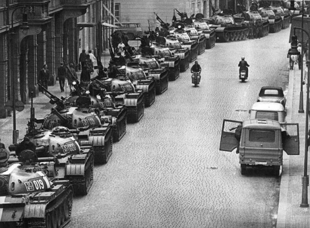 50 Amazing Vintage Photos Showing the World in 1968 – Yesterday Today