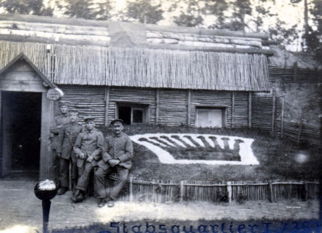 27 Vintage Photographs That Show How Soldiers Made Their Homes in ...