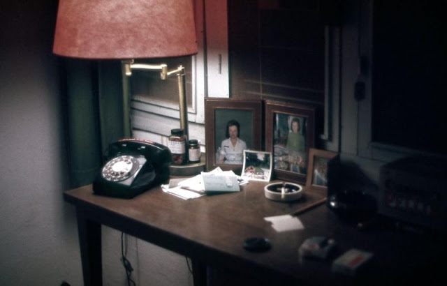 22 Vintage Photos That Show What Telephones Looked Like in the 1960s ...