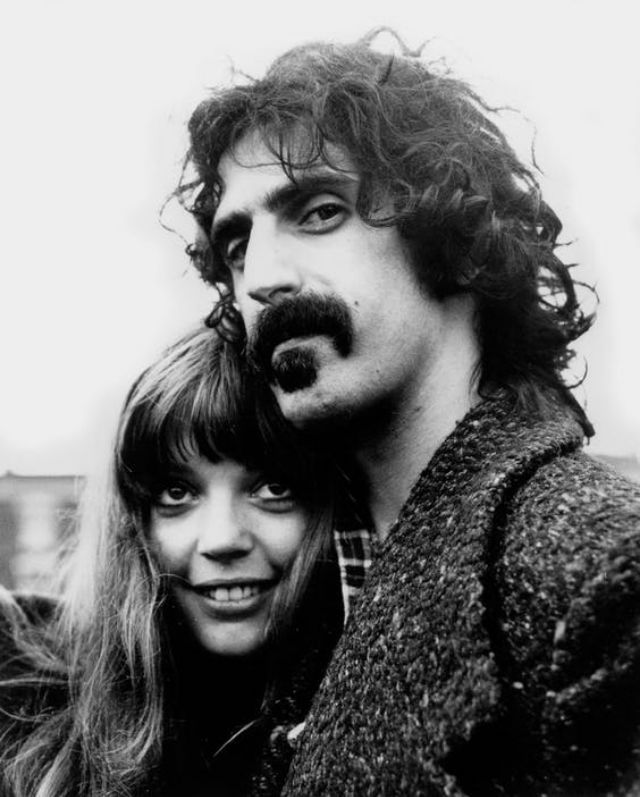 20 Vintage Photos of Frank Zappa and His Second Wife During the Mid ...