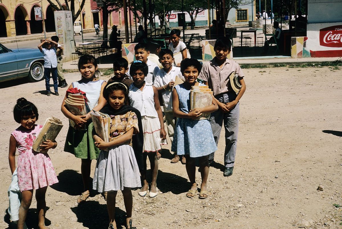 75 Vintage Photos of Life in Mexico during the 1950s – Yesterday Today