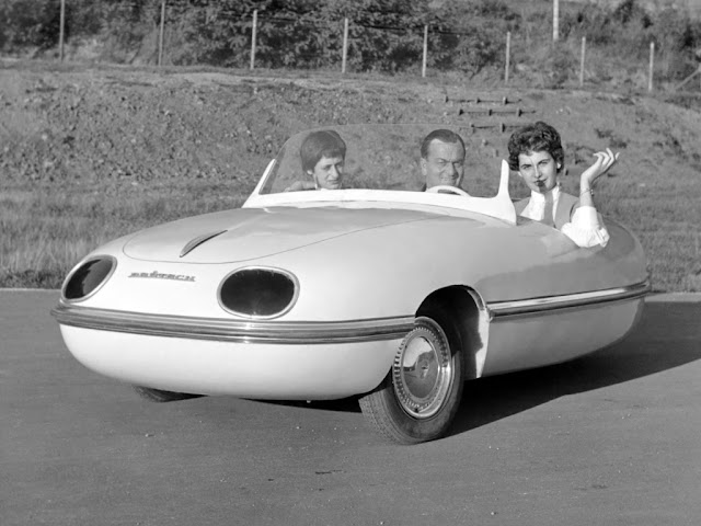 Brutsch 200 “Spatz”, a 3-Seater and 3-Wheeled Car With a Plastic Body ...